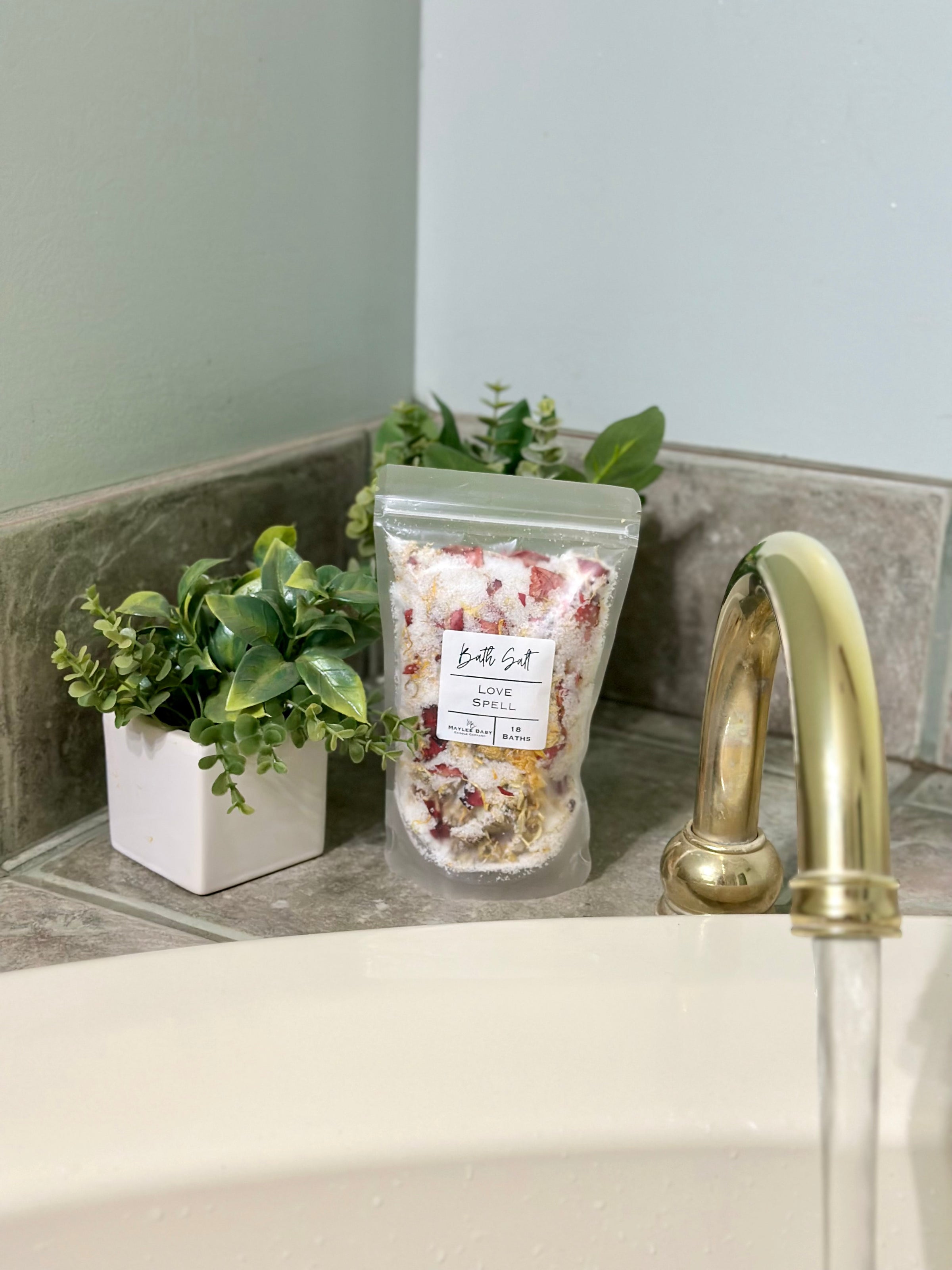 Bath Salt | Love Spell | Shop our non-toxic products today!